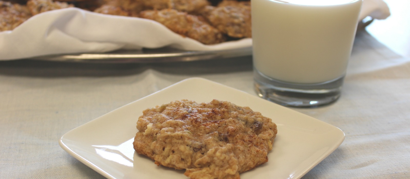 oatmeal-raisin-apple-cookies-1600 - Alberta Milk